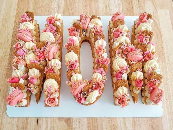 MOTHERS DAY CAKES - Frudeco Miami