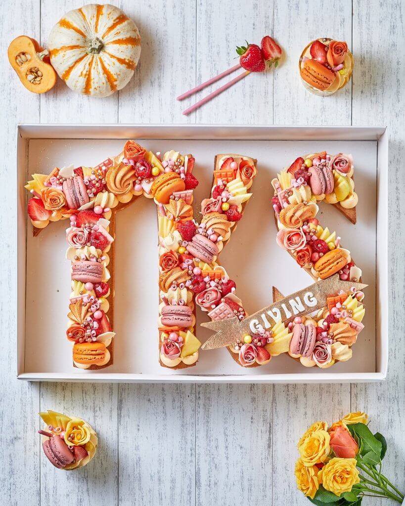 Cursive "TKS" Giving Cake (Up To 20 Servings) - Frudeco Miami