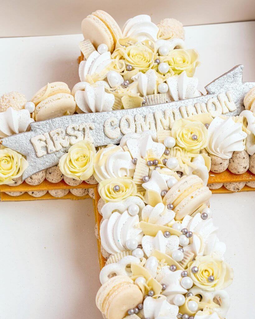 LARGE CROSS - CAKE up to 20 servings (18.5"x12.5") - Frudeco Miami