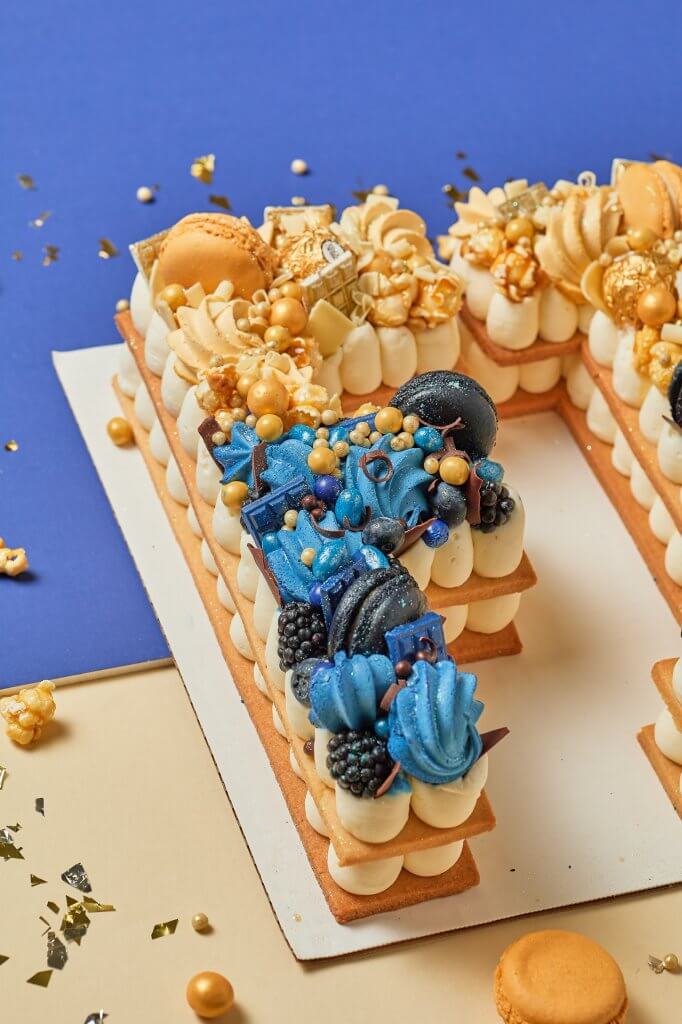 LARGE FIU - UNIVERSITY CAKE up to 20 servings (18.5"x12.5") - Frudeco Miami