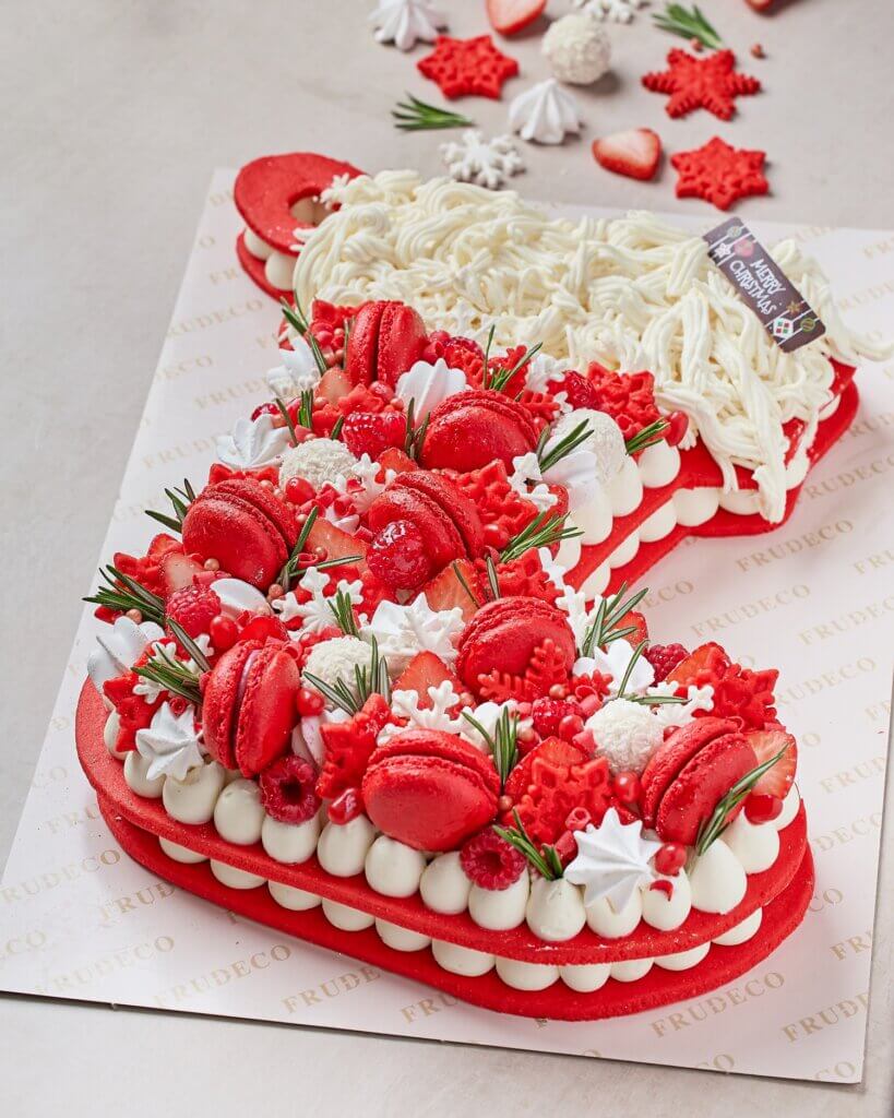 Stocking Cake (Up To 20 Servings) - Frudeco Miami