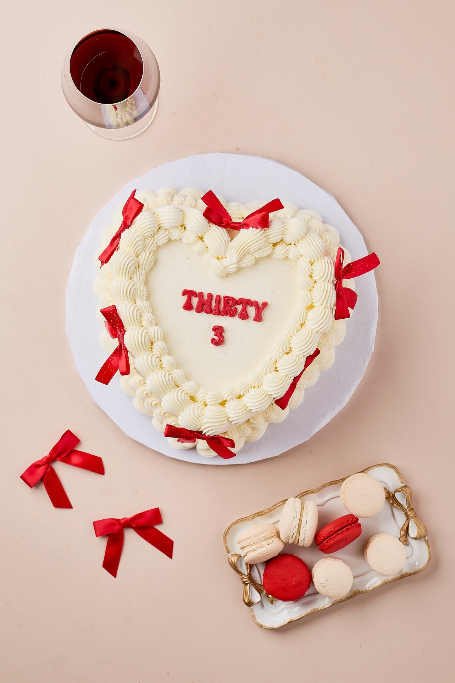 Coquette Vintage Heart Cake - Frudeco Miami