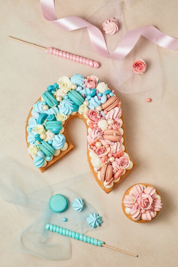 LARGE QUESTION MARK? - CAKE up to 20 servings (18.5"x12.5") - Frudeco Miami